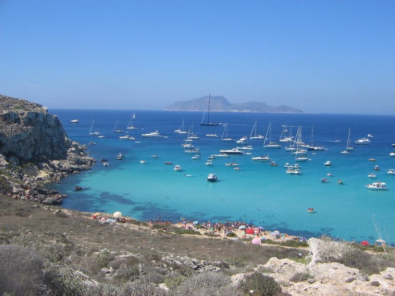 Scopri Cala Rossa: la spiaggia più famosa di Favignana - Wonderful-italy.it